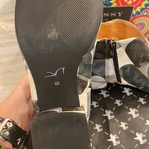 Embassy London | Shoes | Embassy London Side Zip Boots | Poshmark